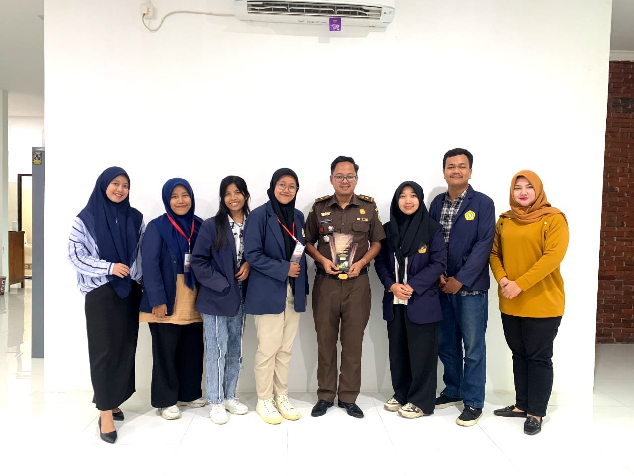 Mahasiswa UTM Magang Profesi Kampus Merdeka (MBKM) di Kejari Bangkalan ...